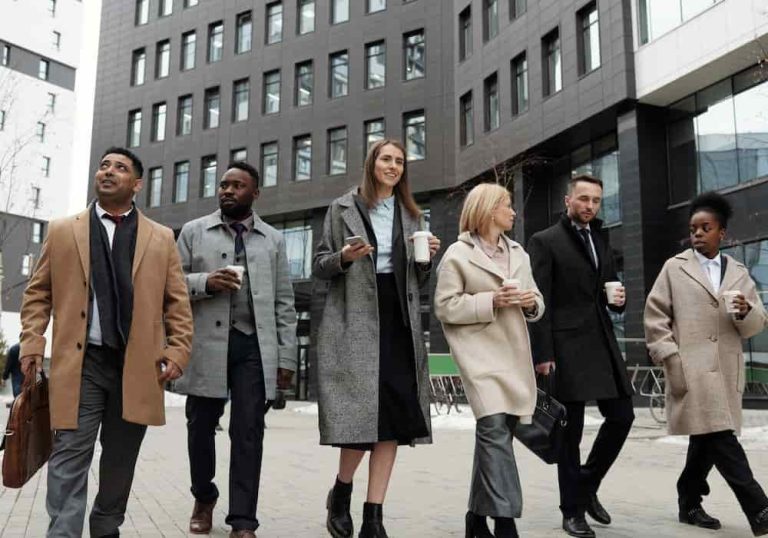 US Business Etiquette: 9 Tips for Success