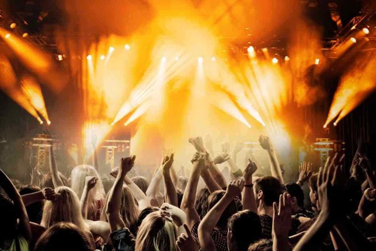 13 Concert Etiquette Rules - Excellentetiquette