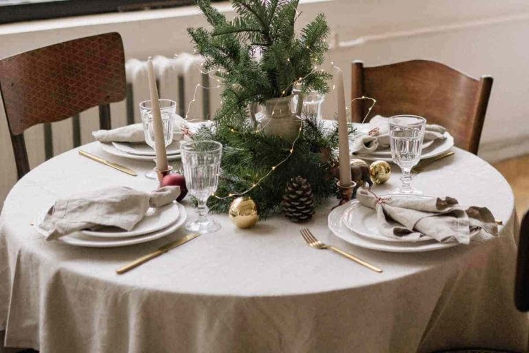 Restaurant Table Setting Best Practices - Excellentetiquette