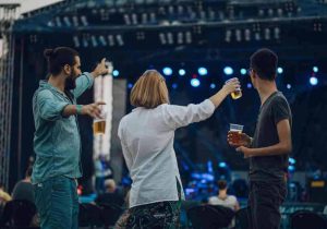 13 Concert Etiquette Rules - Excellentetiquette