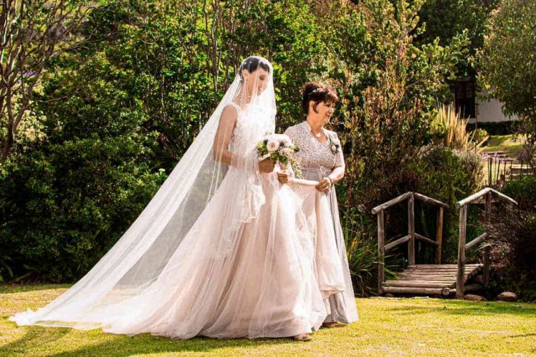 Mother of the Bride Dress Etiquette: 9 Tips
