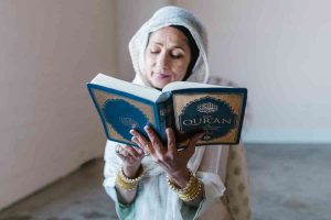 A Ramadan Etiquette Guide for Non-Muslims