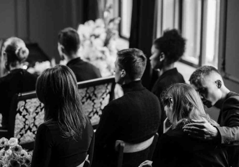 12 Etiquette Rules To Follow When Ex-Spouse Dies