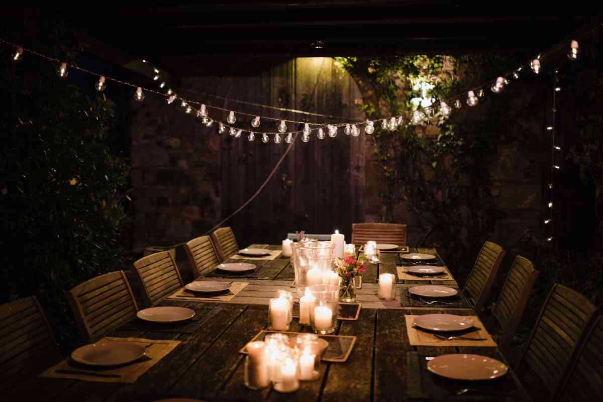 How To Invite Someone To Dinner Excellentetiquette