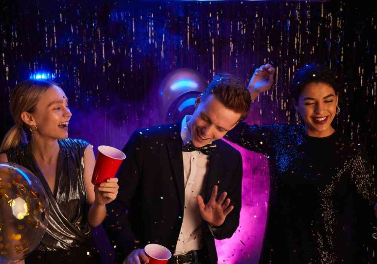 10 Prom Etiquette To Follow - Excellentetiquette