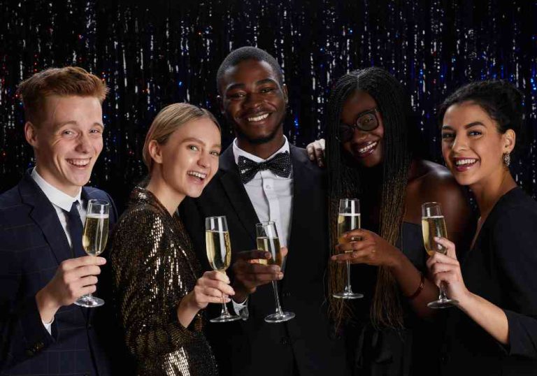 10 Prom Etiquette To Follow - Excellentetiquette